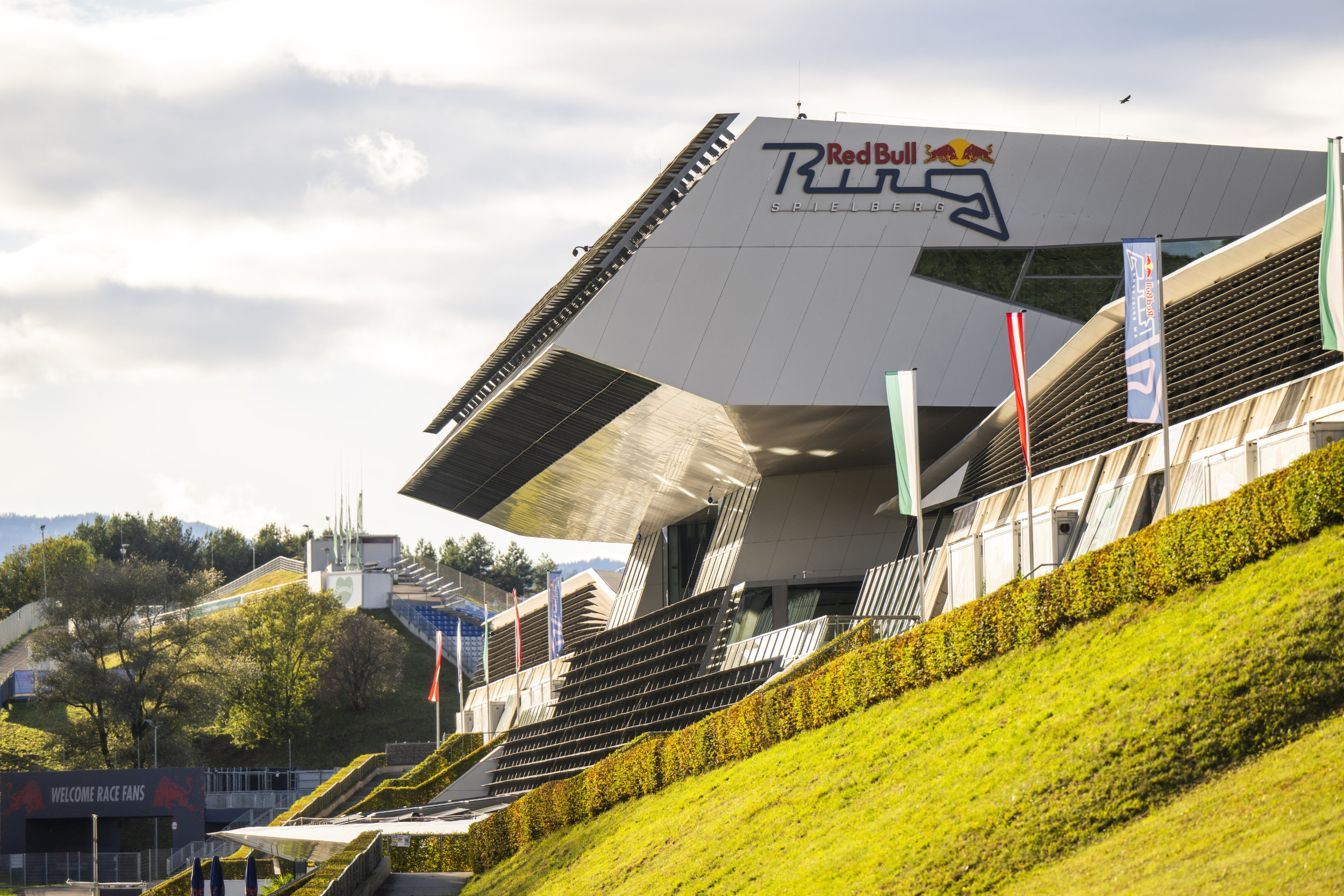 Red Bull Ring am Spielberg Öffnungszeiten & Kontaktdaten