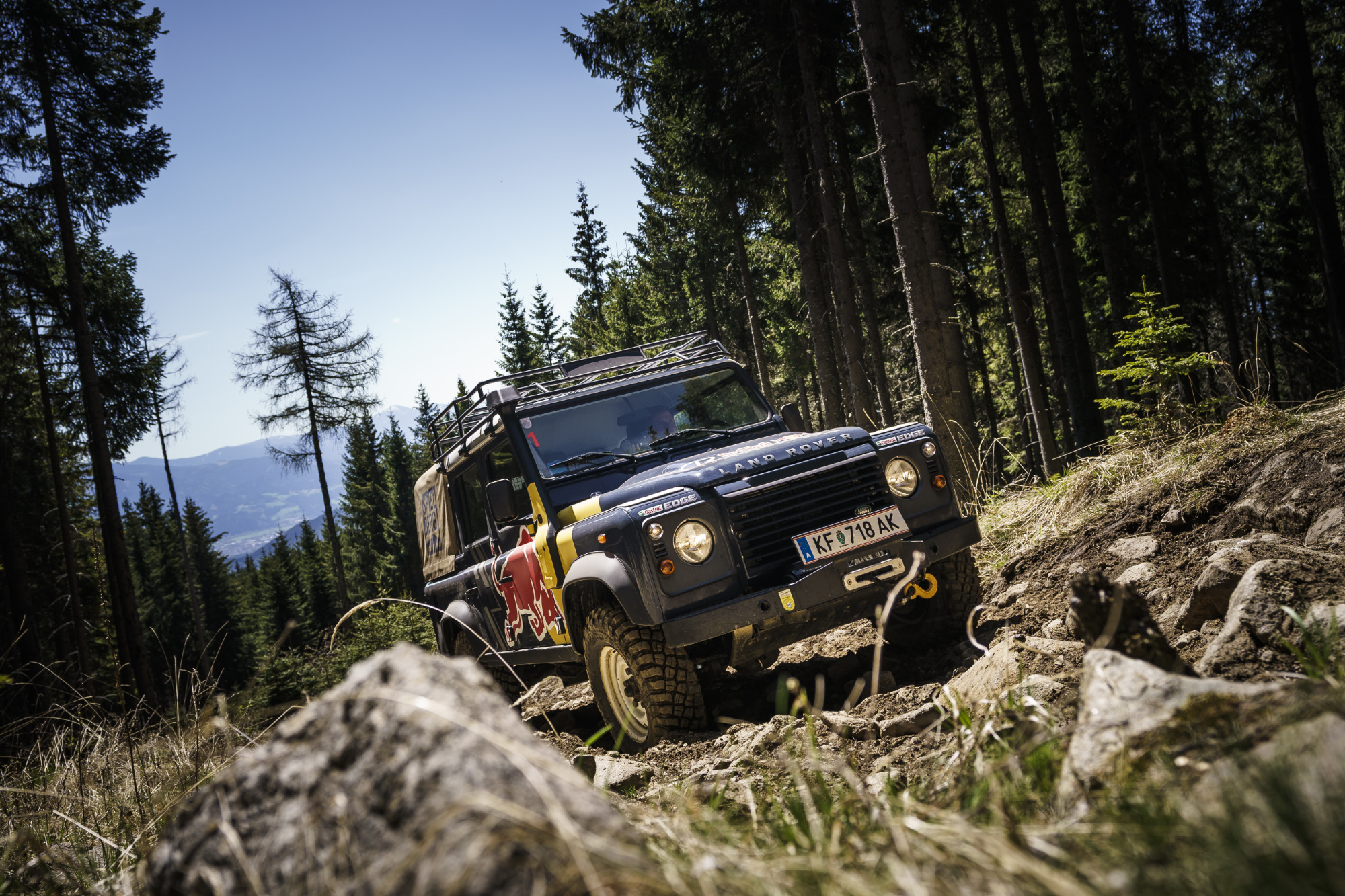 Land Rover Defender driving Austria I Red Bull Ring