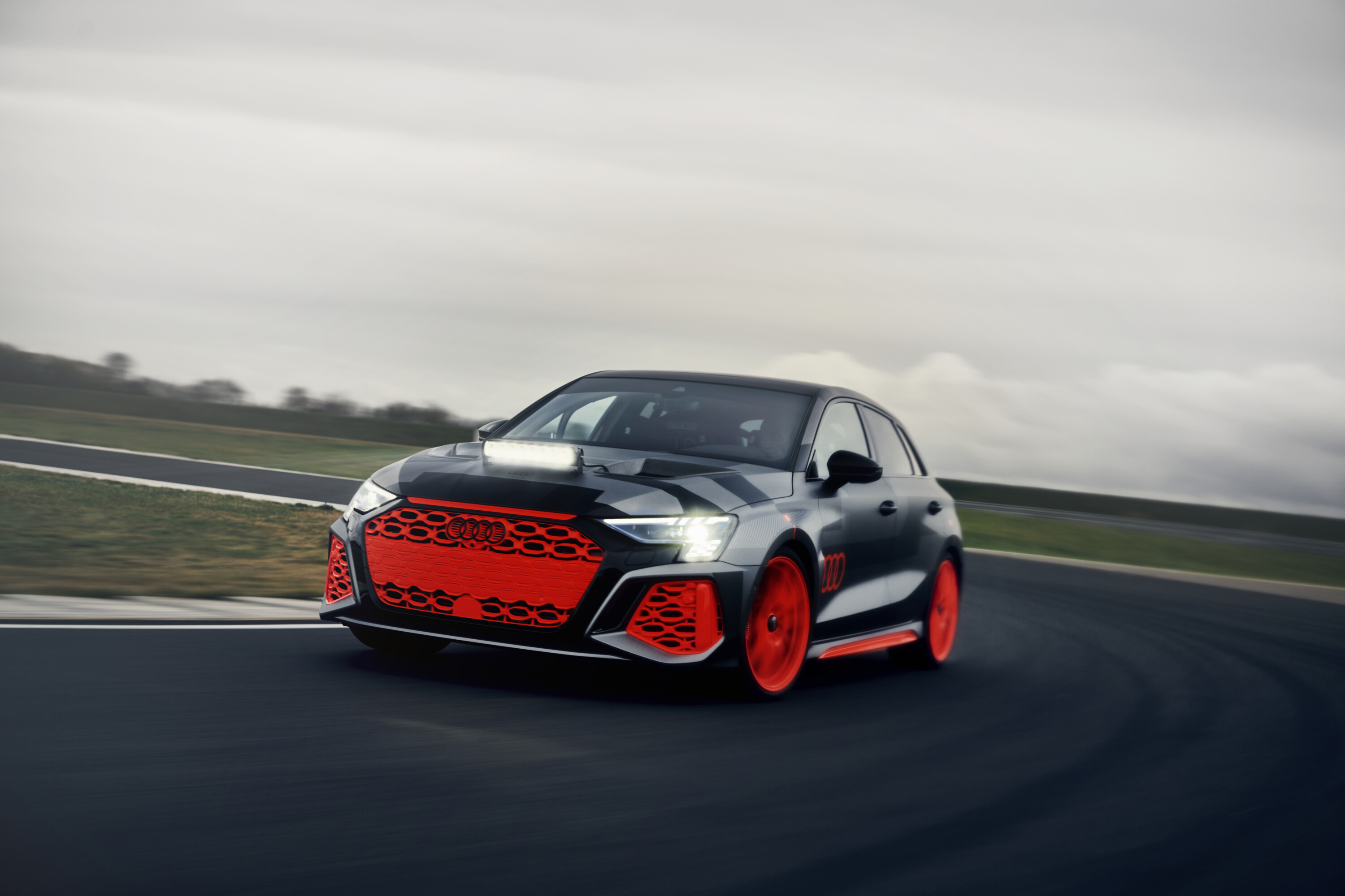 RACE TRACK EXPERIENCE PRO "NEXT LEVEL" - AUDI DRIVING EXPERIENCE ...