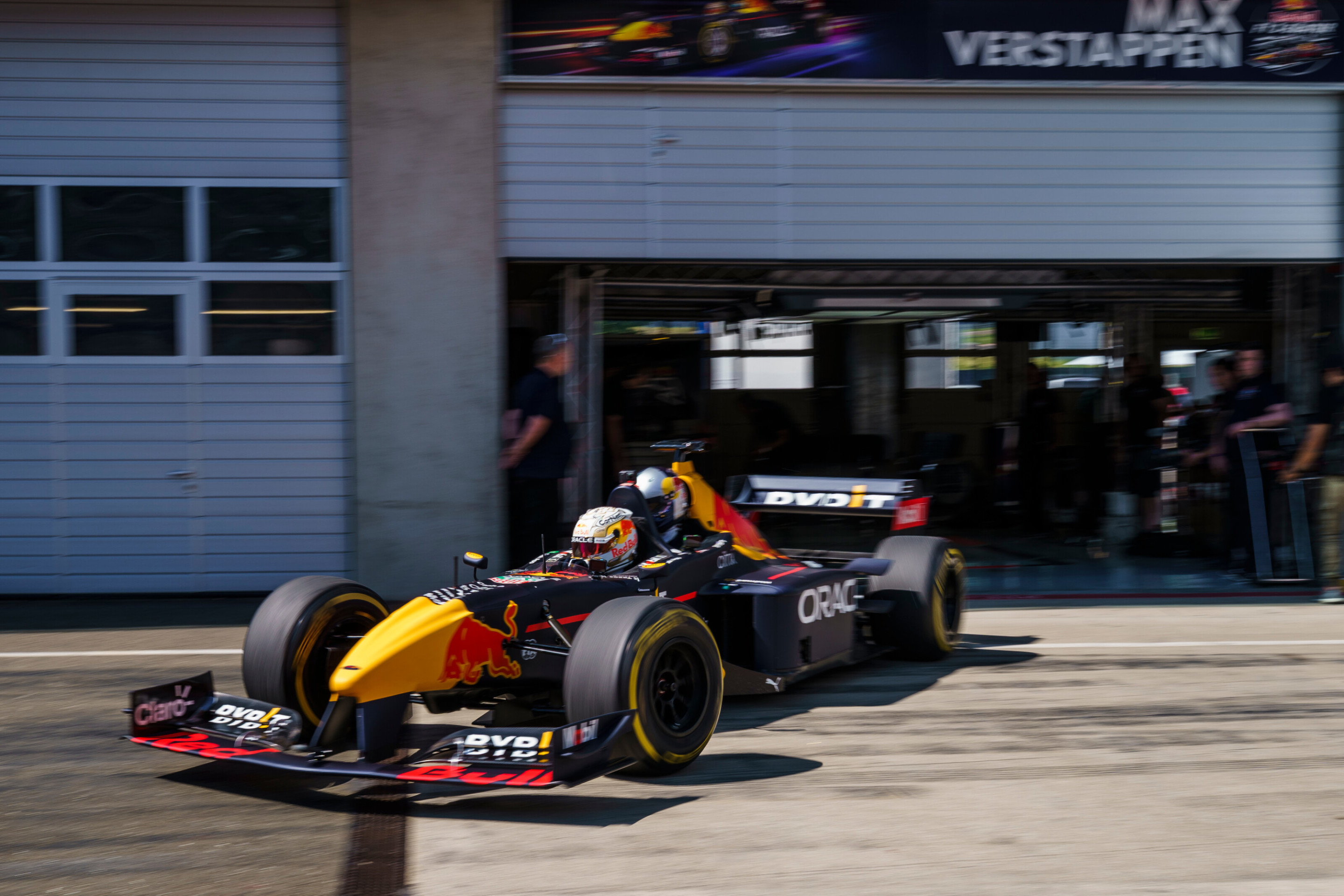 Win a ride in a Red Bull Racing 2-Seater - redbullring.com - EN