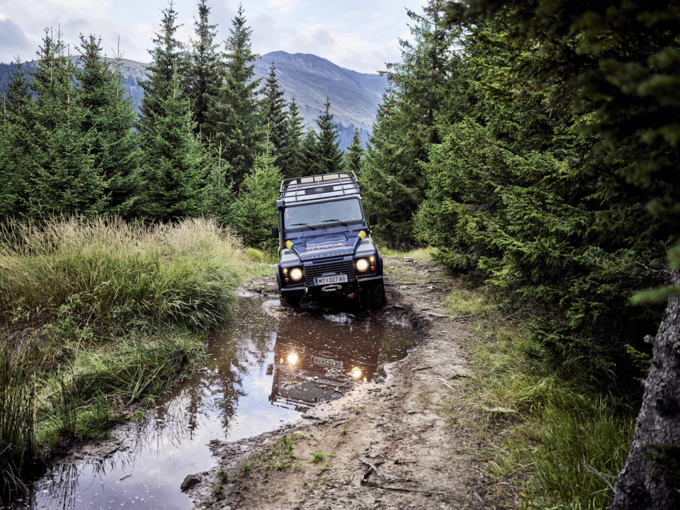 The track is hot: Offroad Car Track