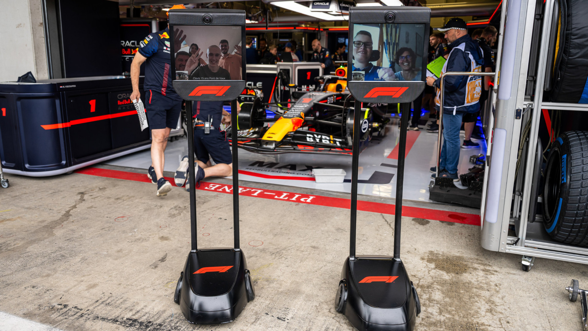 Awabot: F1 fans meet their heroes in virtual space