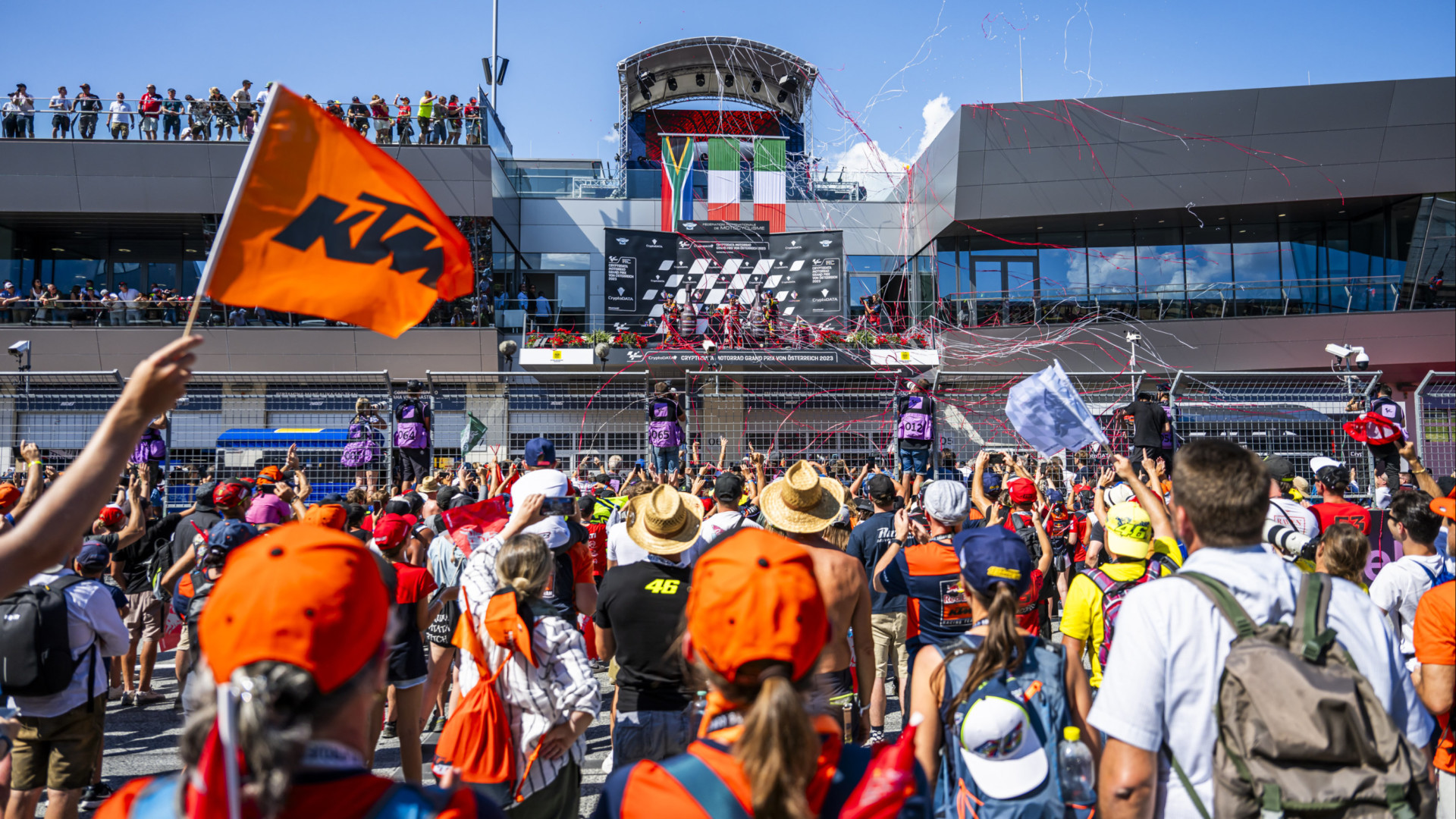 Track Celebration: Awards ceremony open to spectators