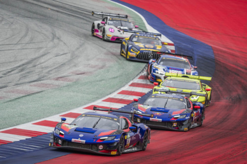 Behind the scenes: construction of the F1 paddock in a time-lapse