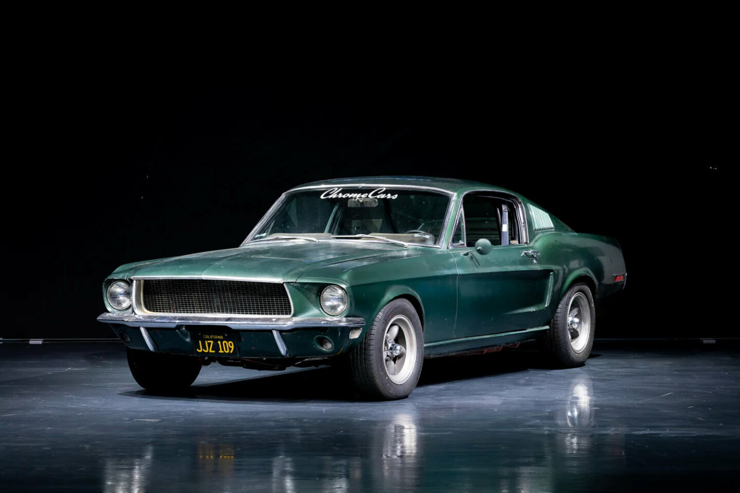 Ford Mustang GT 390 – Film Legend at F1 Legends Parade