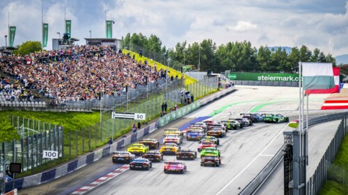 Behind the scenes: construction of the F1 paddock in a time-lapse